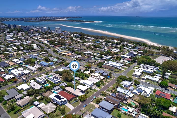 Periwinkle Blue - Pet Friendly, Golden Beach - Bribie Island