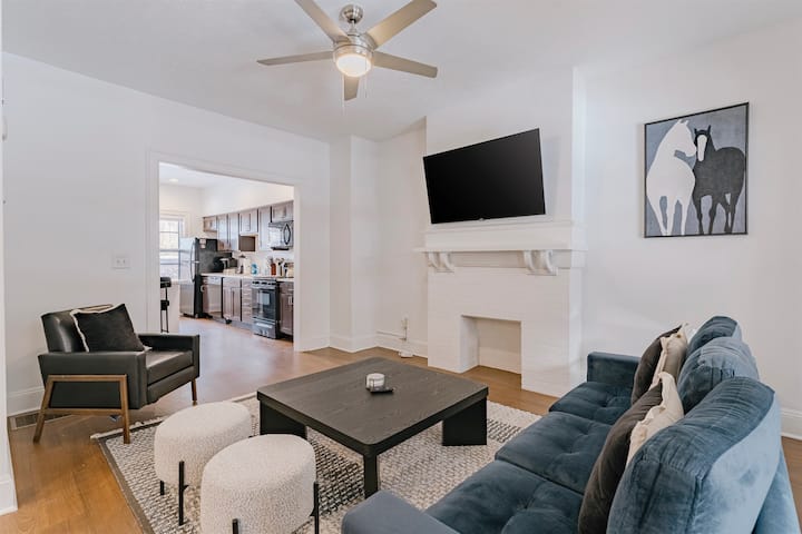 Modern 5br Retreat Steps From University Circle - Cleveland, OH