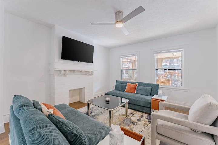 Upscale 5br Stay By Little Italy, Cwru, & Downtown - Cleveland, OH