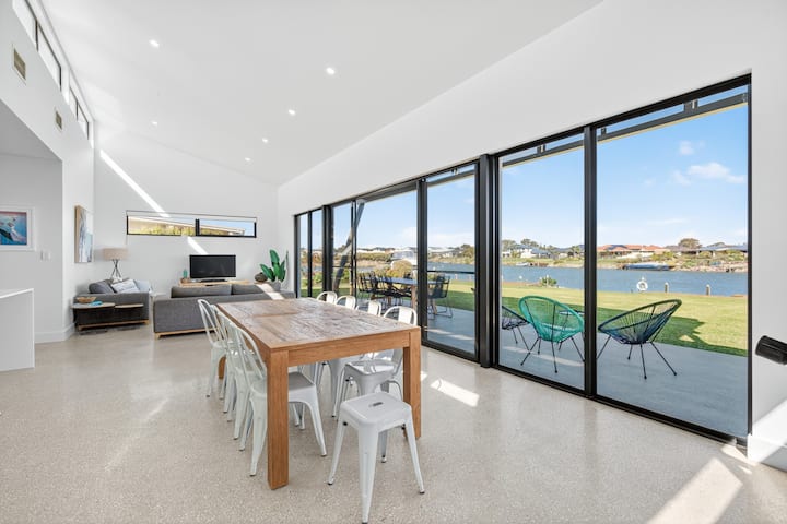 The Pavilion On Wentworth—a Tranquil Lagoon Escape - Hindmarsh Island