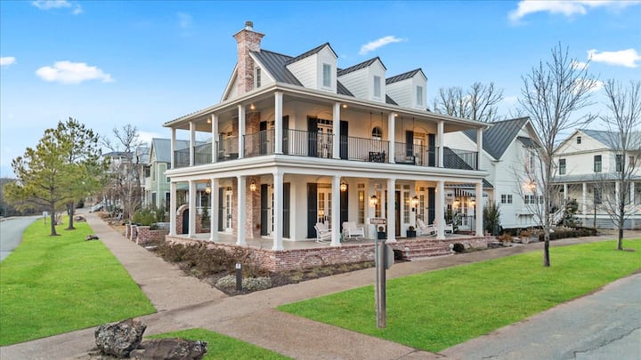 Carlton Landing-oxford House - Carlton Landing