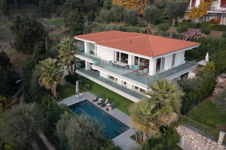 Villa Panorama Con Meravigliosa Vista Lago - Gardone Riviera
