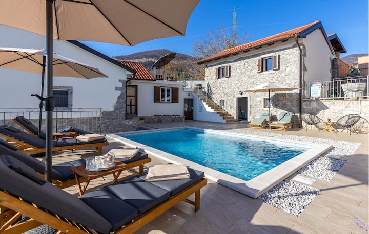 Pet Friendly Home In Poljane - Lovran