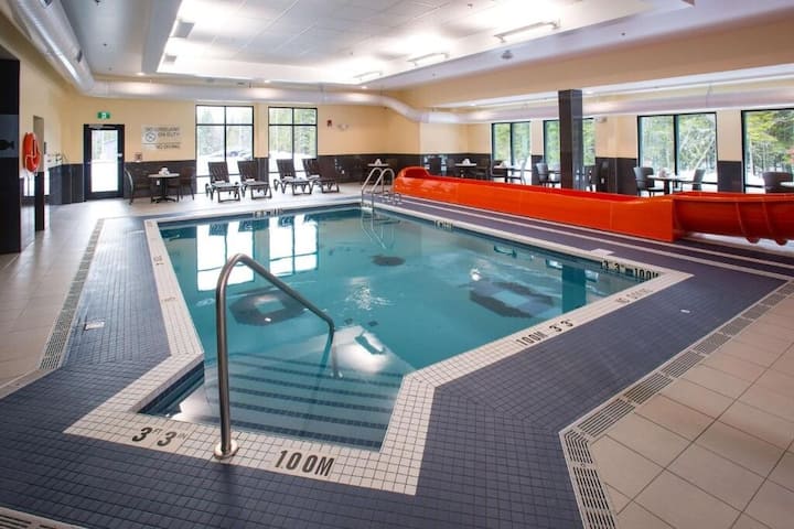 Chateau Fredericton | 2 Queens | Indoor Pool - Fredericton