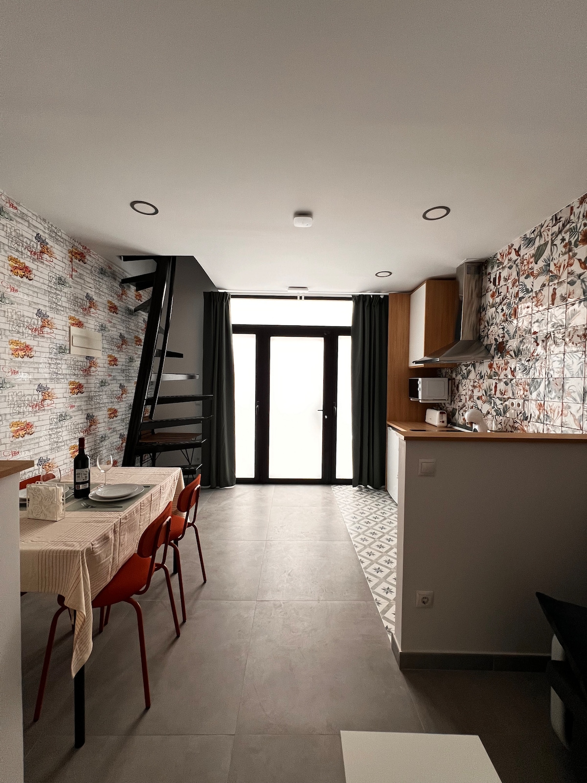 R12. Work and Rest Premium Next to Metro. - Flats for Rent in Madrid ...