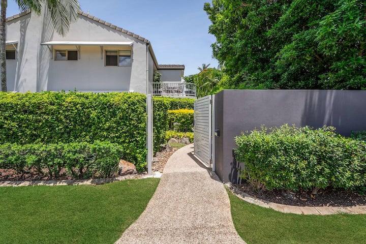 Noosaville Riverside Hideaway Lush Gardens & River - Noosaville