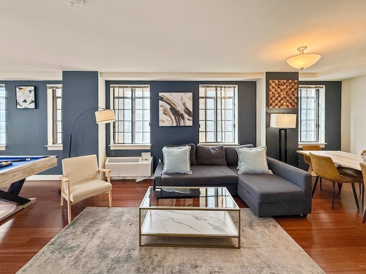 Downtown 2br Near City Hall & Reading Terminal Ctr - Philadelphia, PA