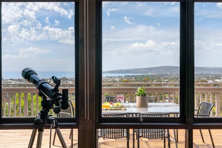 Hillview House - 360° Views, Games, Wineries - Melbourne