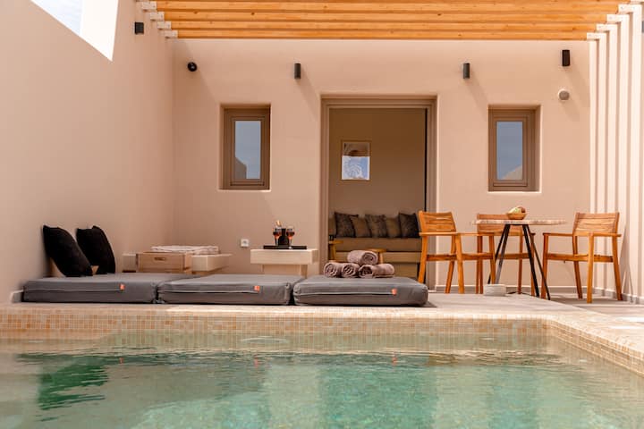 Santorini - Villa - Sleeps 5 - Pool - Parking - 산토리니 섬