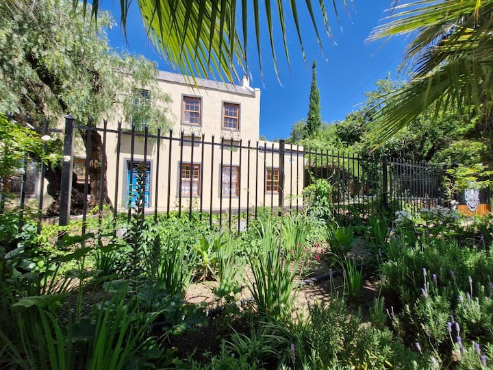 Deluxe Queen Studio - Colesberg