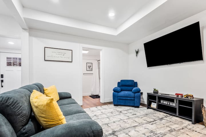 Family Friendly 4b 2ba Close To The Falls - Niagara Falls, NY