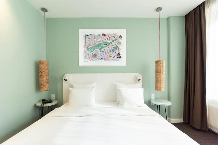 Triple Room With Sustainable Furnishings - Amsterdam