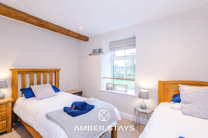 Cosy Barn | Yorkshire Dales | Lovely Local Pub - Burnsall