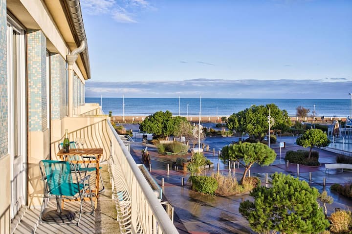 Balcon Avec Vue Mer Et Vie Au Coeur De La Station - Ouistreham