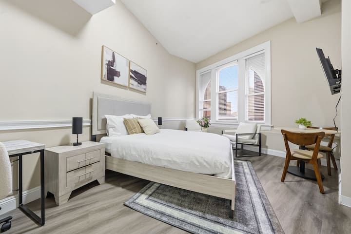 Homey Studio Perfect For Long-term Guests - New Haven, CT