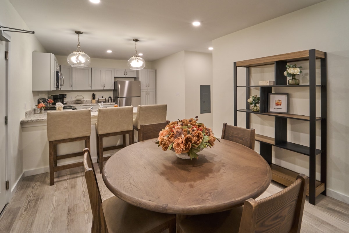 Ruby 115: 2BD | ¡Excelente ubicación + servicios compartidos! - Deptos. en complejo residencial ...