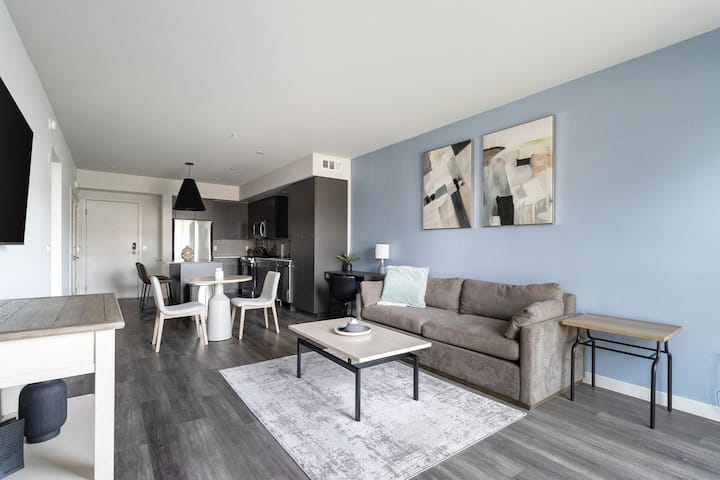 Landing | Spectacular 1bd, Courtyard, Clubhouse - Reno