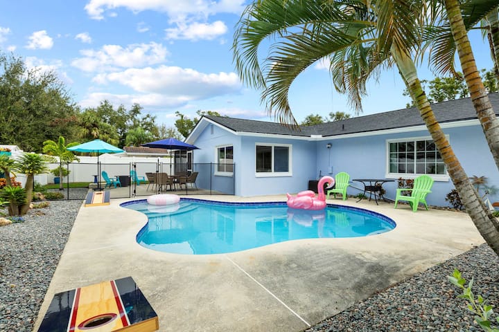 St.pete Retreat! - Pinellas Park, FL