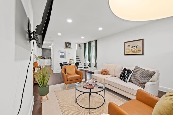 Modern 2br Retreat | Big Kitchen | Limited Deal - Grove City, OH