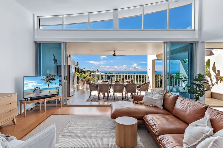 3 Bedroom Ocean View Villa - Airlie Beach