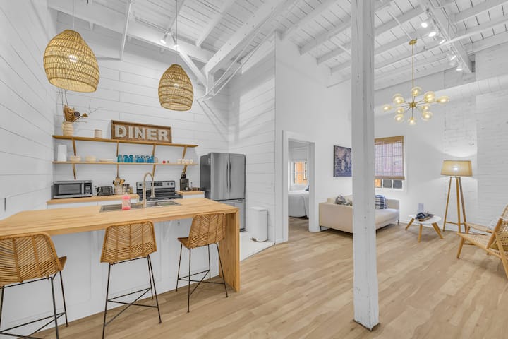 New Listing! The Dawg Walk Downtown - Athens, GA