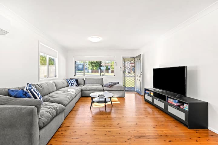 Poppi's Paradise - 5 Minutes Walk To The Beach - Hyams Beach