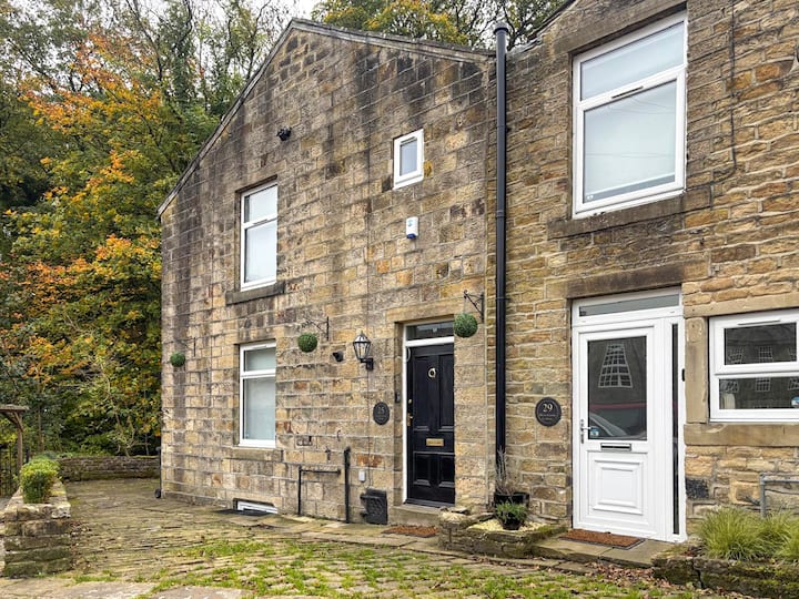Mini Goose Cottage - Ukc7088 - Haworth