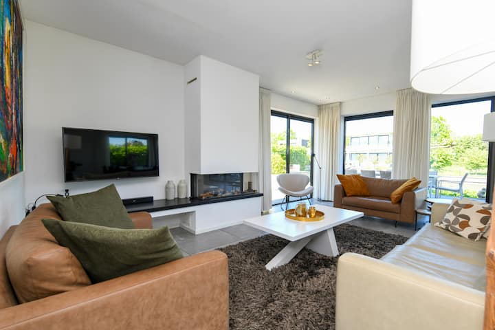 Water Nr. 243 | 10 Pers. Jacuzzi & Sauna - Harderwijk