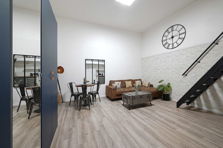 Studio Spacieux Avec Mezzanine - Canal St Martin - Paris