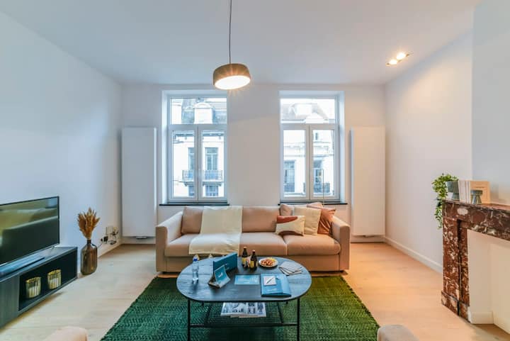 Le Catherine By Sweett | 2br - Partial Stairs - Brussels