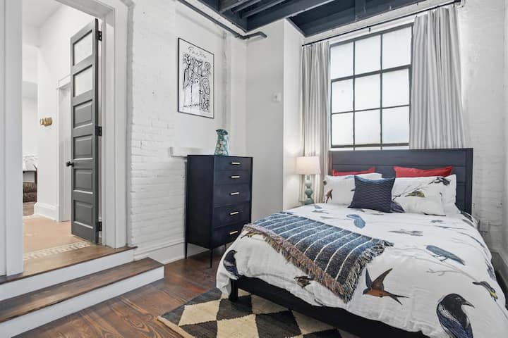 The Raven Hotel 2nd Floor - Pool Free Parking - Jacksonville