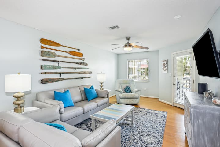 Lovely 1 Bedroom, 1 Bath Condo On Navarre Beach! - Navarre, FL