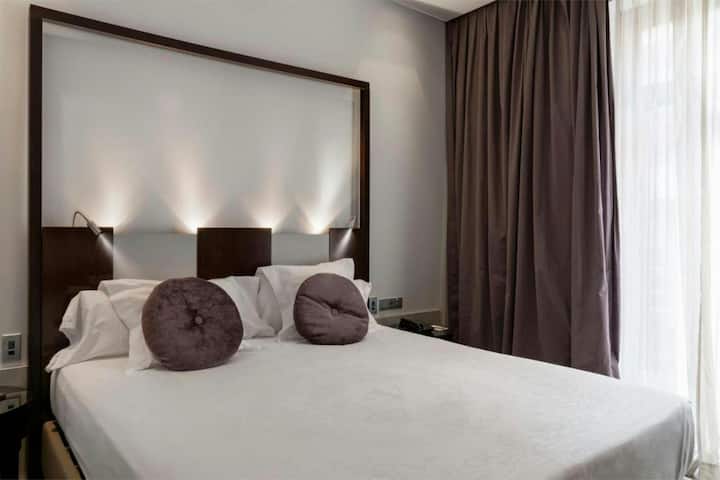 Vincci Room With Interior Views & Cozy Bar - Valence en Espagne