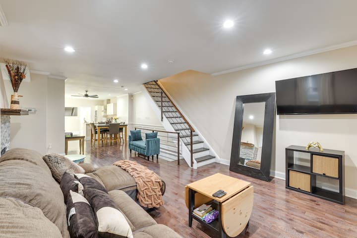 Pet Friendly! 3-story Home Near Cobbs Creek Park! - Bryn Mawr, PA