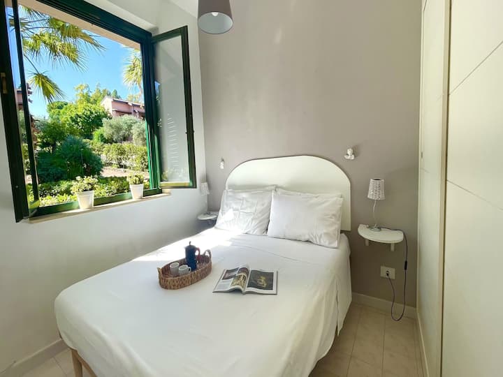 Appartement En Bord De Mer à Finale - Tusa