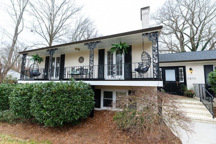 The Nola - Starmount - Firepit - 3000+sqft - Greensboro, NC