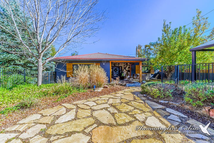 Blue Spruce: Hot Tub, Pet Friendly, Fenced In Yard - Ruidoso, NM