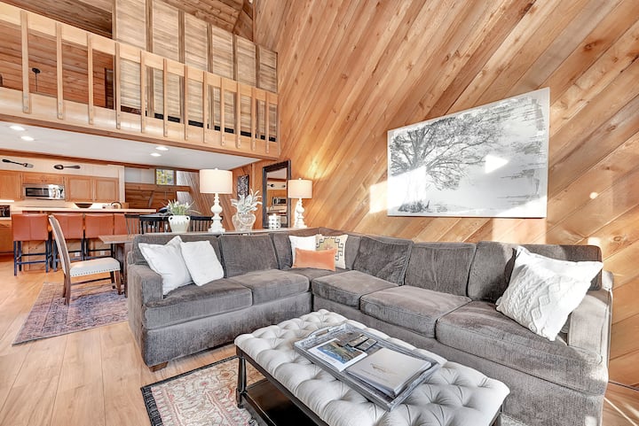 Snowcreek 426 Beautiful Meadow Townhome - Mammoth Lakes, CA