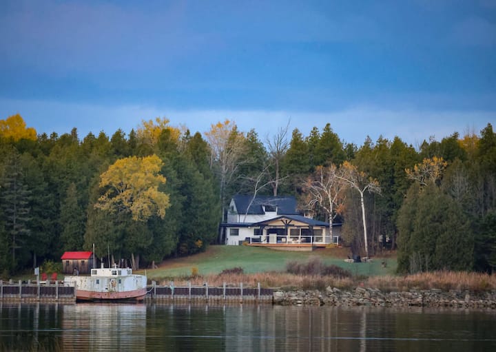 Midnight Star - Stokes Bay Waterfront Retreat - Bruce Peninsula