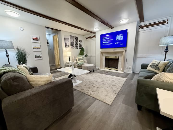 Excellent 3 Br 2.5 Bath Minutes From Downtown - Pittsburgh