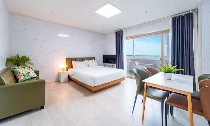 #오션뷰 #송정해변 #달맞이길 401호오션뷰침대룸 - Busan