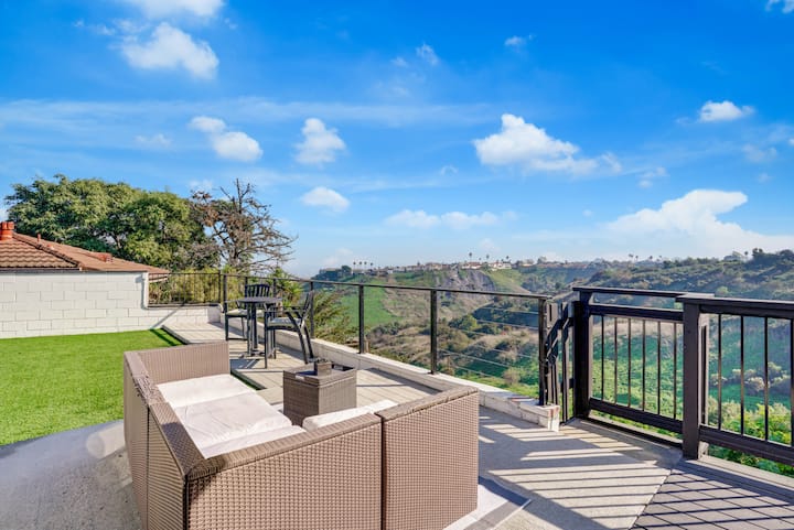 The Hilltop: Breathtaking La Views & Putting Green - Baldwin Hills - Los Angeles