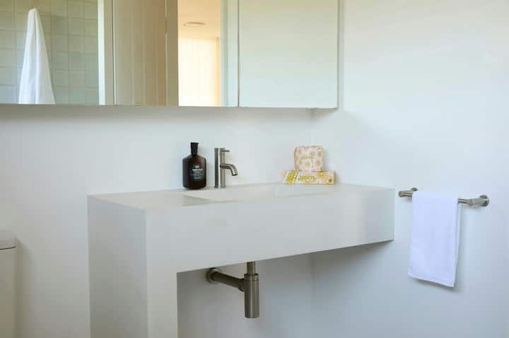 Top Deck - 3 Bedroom/ 2 Bathroom Apartment - Brunswick Heads