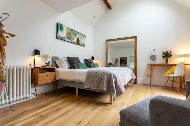 Delightful Countryside Retreat - Castle Combe