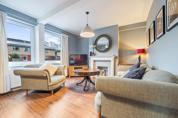 3 Bedroom Home • Sleeps 6 • Free Parking • York - York