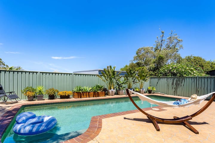 Coastal Home With Pool, Garden & Private Studio - Bulli