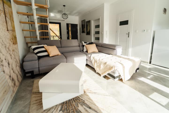 Szkolna 26 | Sunny Apartment | Parking - Szczyrk