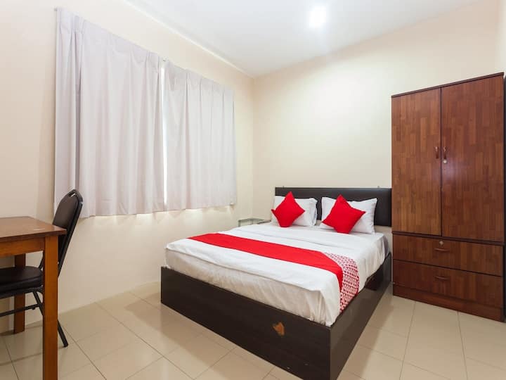 Modern Deluxe Retreat | Calm Melintang Living - Hutan Melintang