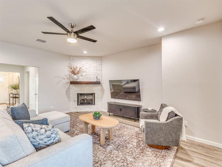 Kingsport Modern Oasis - Bixhoma Lake, OK