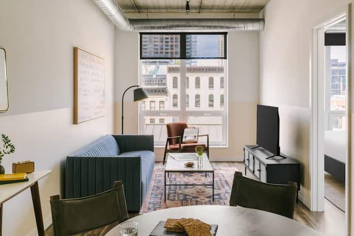 Luxury Designer Penthouse Loft 502 | River North - Chicago, IL